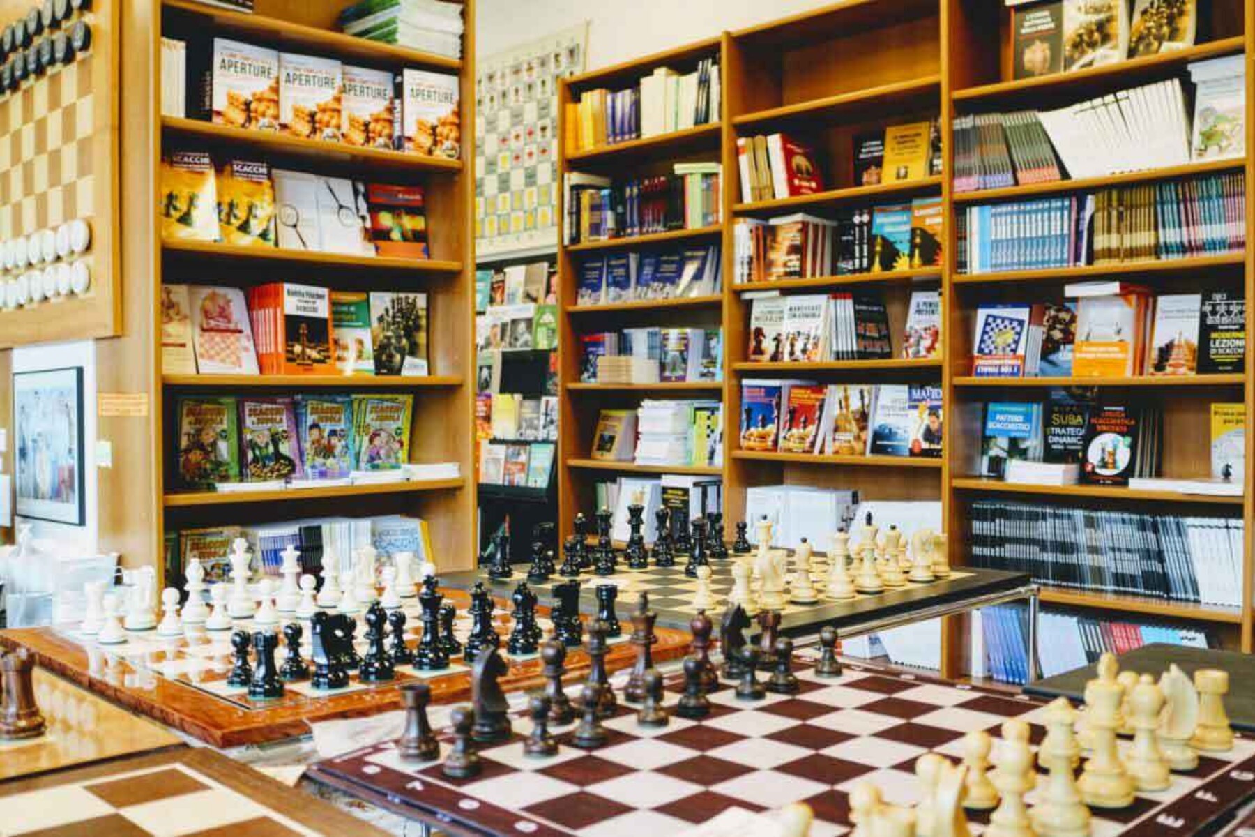 12 Independent Bookshops Of Bologna You Should Visit Taste Bologna 12-independent-bookshops-of-bologna-you-should-visit-taste-bologna